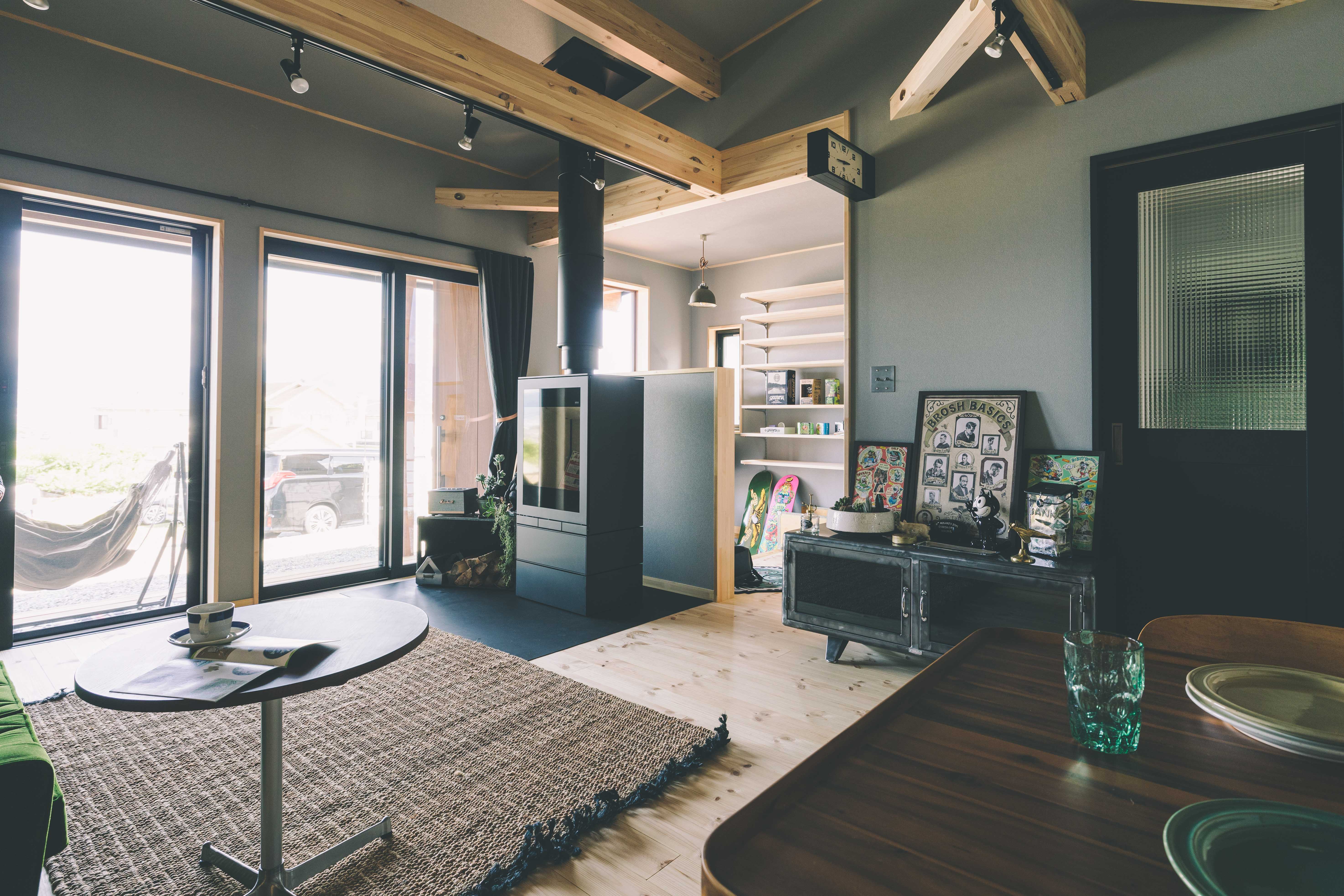 愛車と暮らす平屋のガレージハウス COVACO.22｜山梨で平家暮らしを検討している方必見。愛車と暮らす ガレージハウス「BinO COVACO」｜